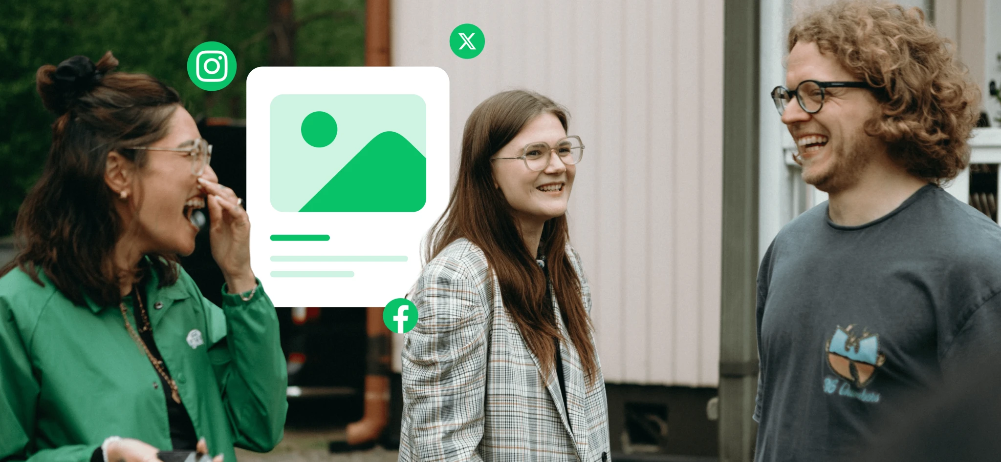 How to Embed Social Media Posts in Emails + Examples - MailerLite